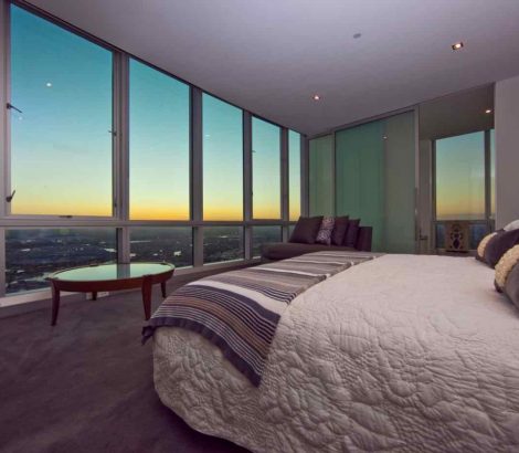 Inside. The Q1 Penthouse. – platinumHD