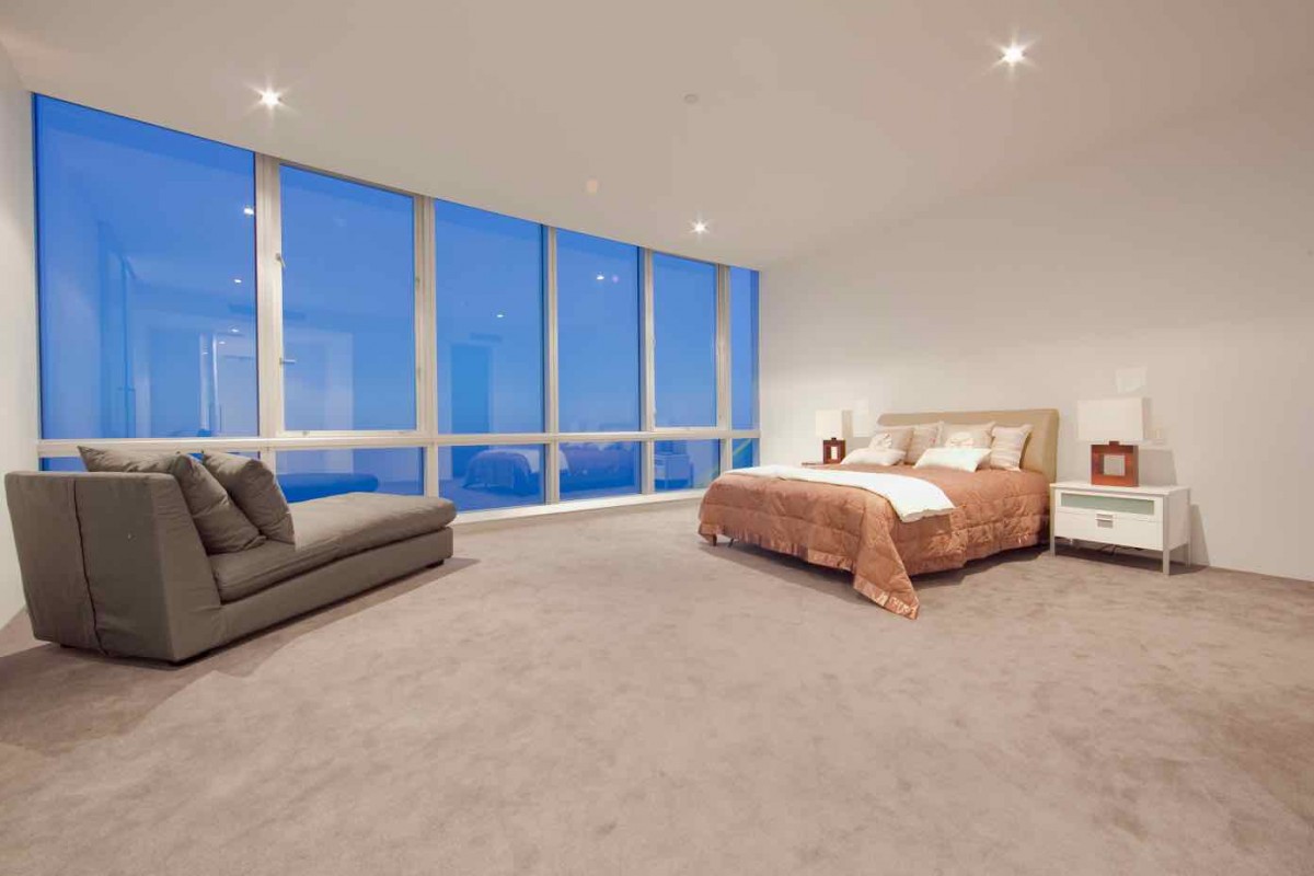 Inside. The Q1 Penthouse. – platinumHD