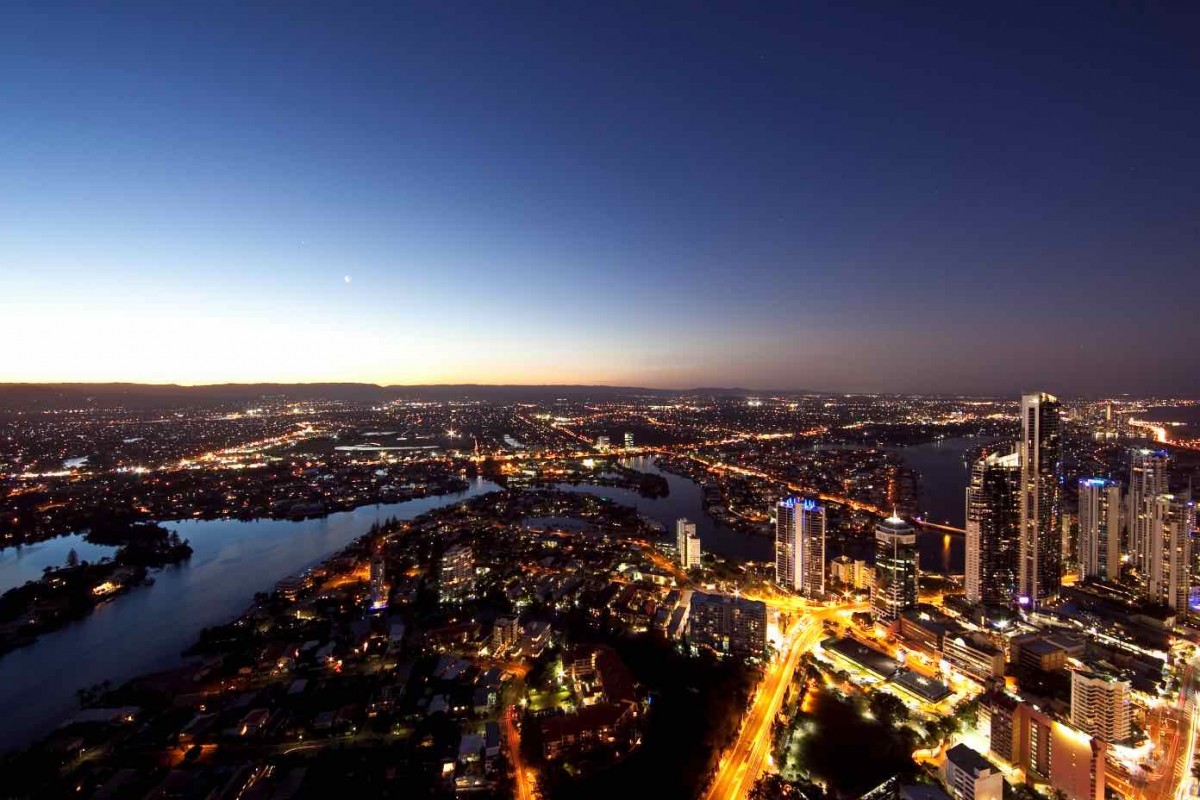 Inside. The Q1 Penthouse. – platinumHD