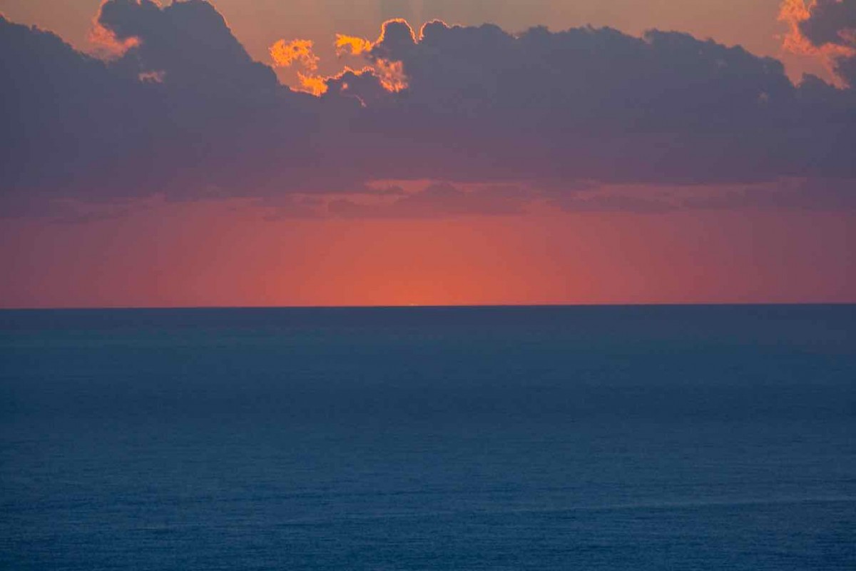 Inside. The Q1 Penthouse. – platinumHD